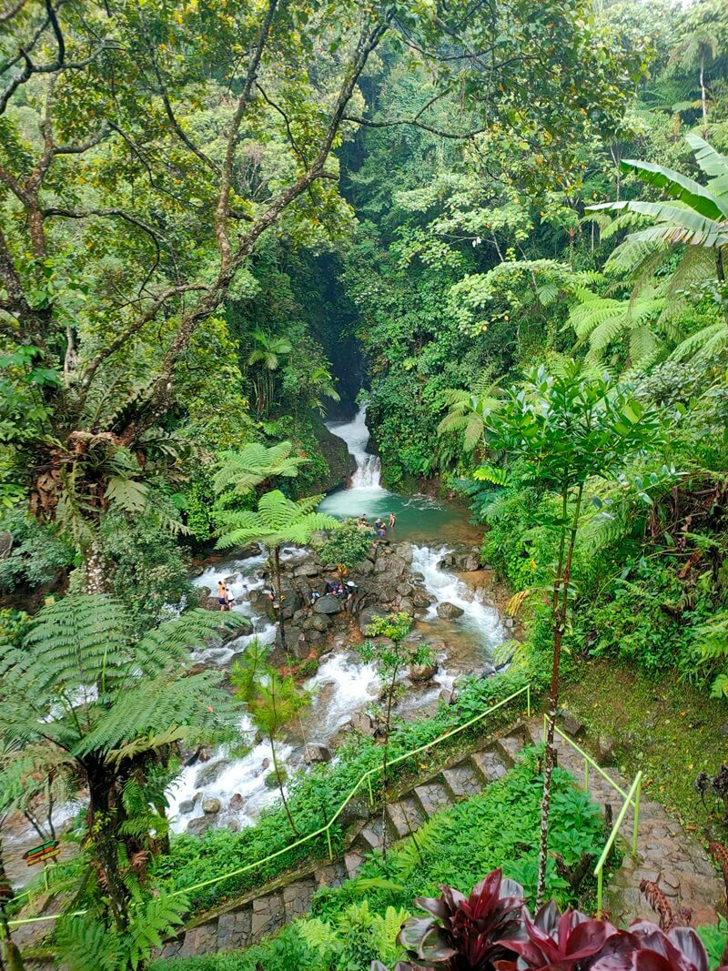 Curug Cibulao, Sensasi Berenang Di Kolam Biru – NativeIndonesia.com