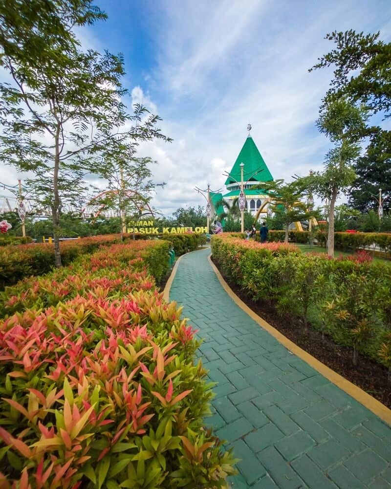 Taman Pasuk Kameluh, Cantiknya Taman Dihiasi Jembatan Yang Gagah ...