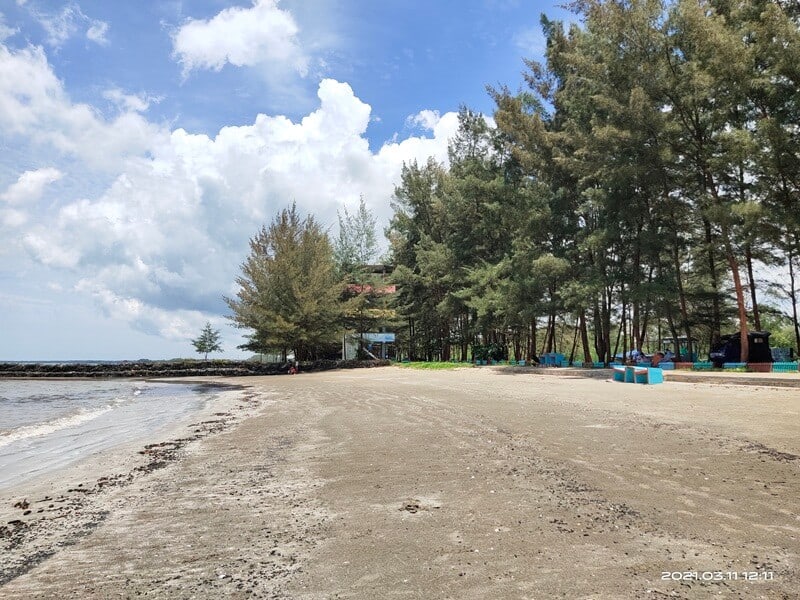 Pantai Rindu Alam, Rekreasi Seru Bersama Keluarga – NativeIndonesia.com