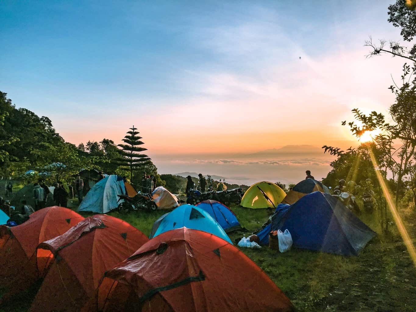 Camp Ground Gazebo Wilis, Spot Camping di Kediri dengan Suguhan Pesona ...