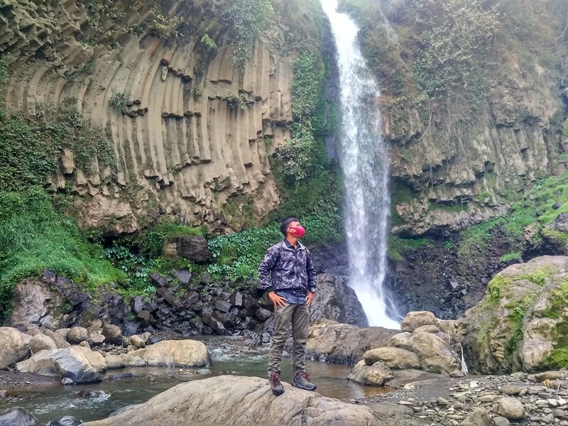Curug Putri Brebes, Dengan Tebing Unik Yang Cantik – NativeIndonesia.com