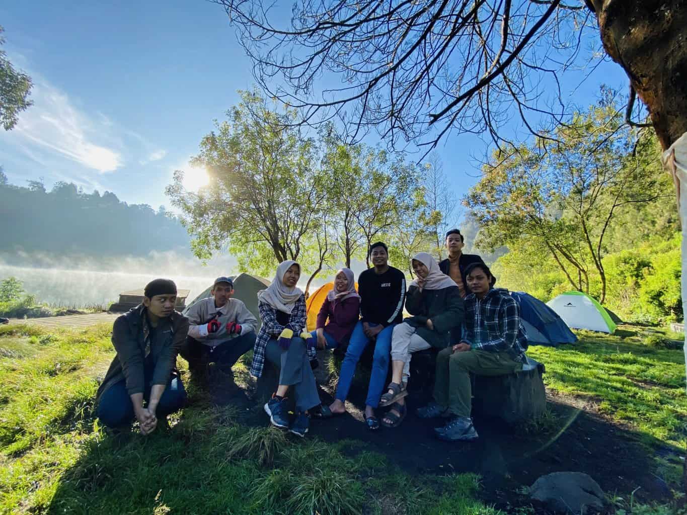 Ranu Regulo Lumajang, Menikmati Sunrise di Tepi Danau – NativeIndonesia.com