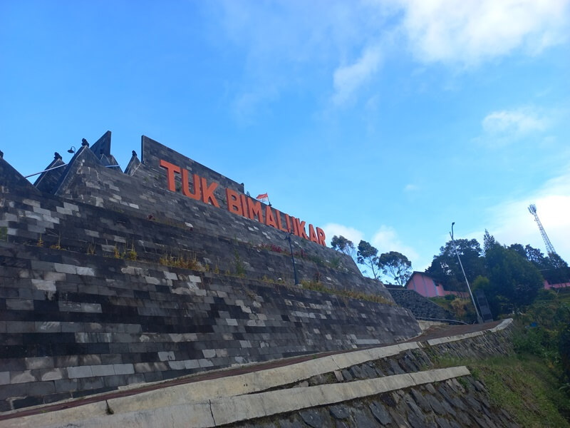 Tuk Bima Lukar, Situs Bersejarah Di Dieng – NativeIndonesia.com