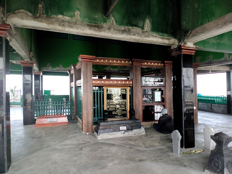 Makam Syekh Mudzakir, Berziarah Ke Makam Terapung Di Demak ...