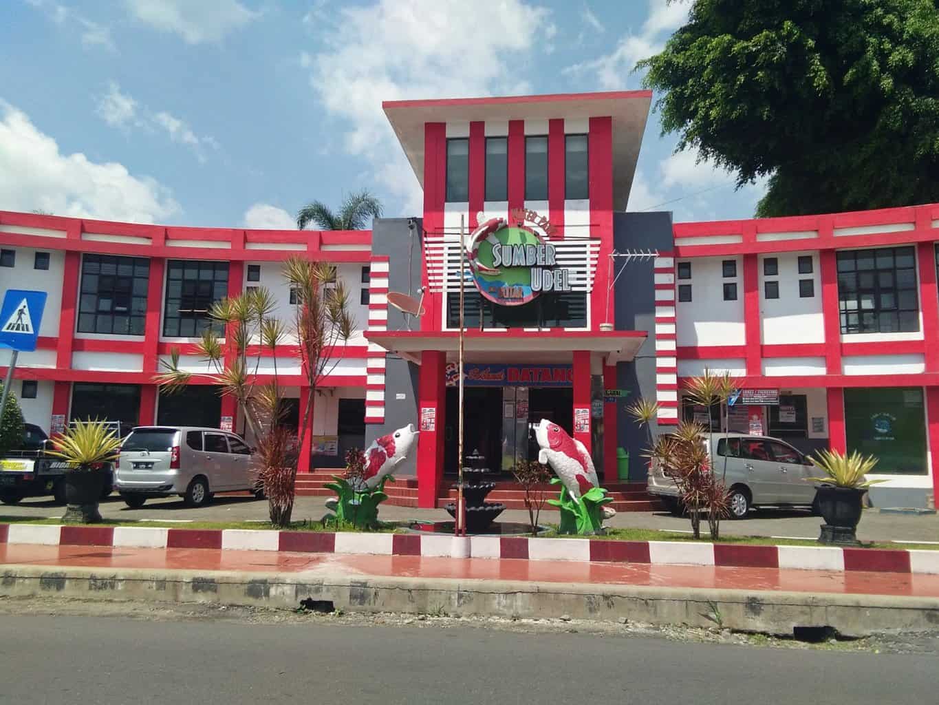 Waterpark Sumber Udel Blitar, Taman Rekreasi Keluarga dengan ...