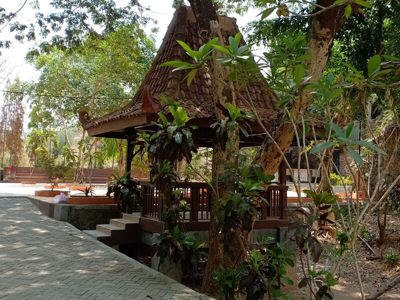 Gua Maria Sendangharjo, Wisata Religi dan Bersejarah di Blora ...