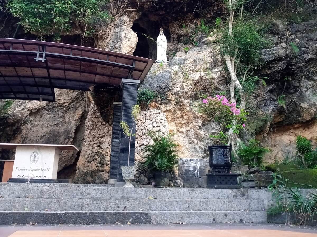 Gua Maria Sendangharjo, Wisata Religi dan Bersejarah di Blora ...