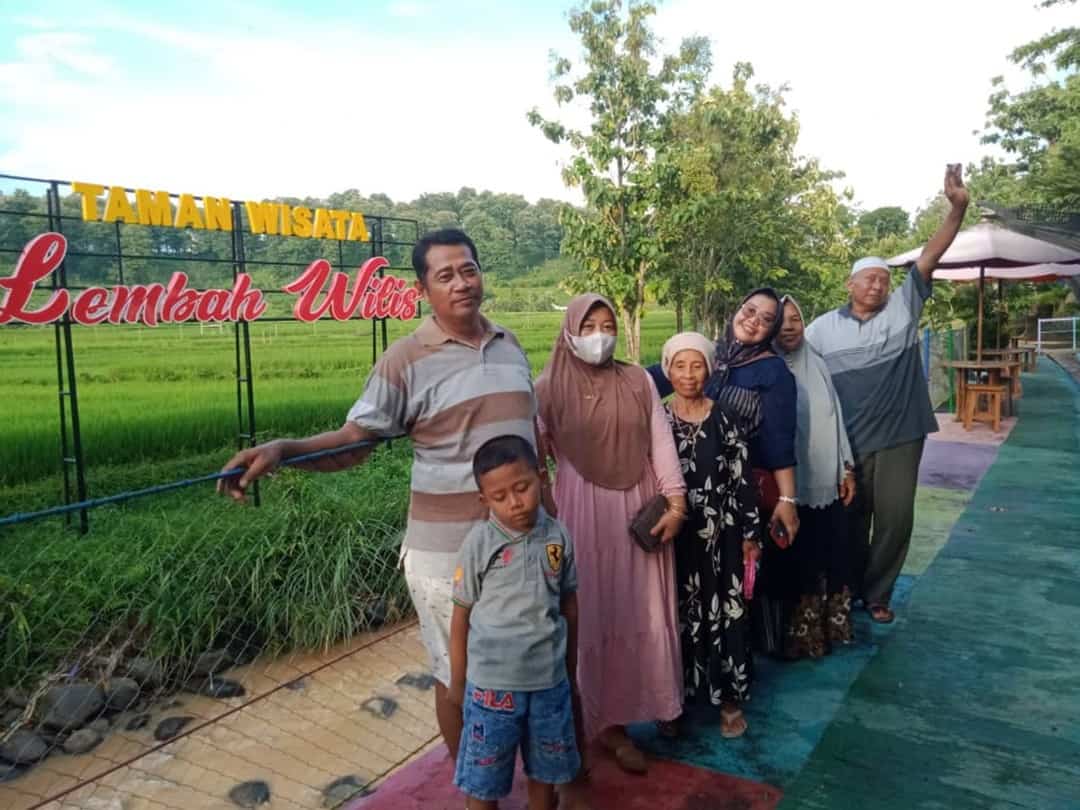 Taman Wisata Lembah Wilis Madiun, Menyajikan Keindahan Alam Lereng ...