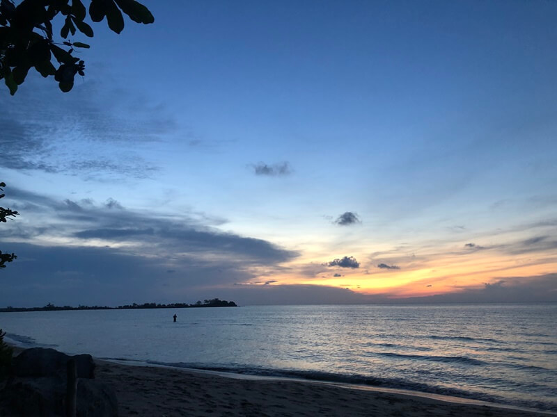 Pantai Ombak Mati, Salah Satu Pantai Indah Di Bumi Kartini ...