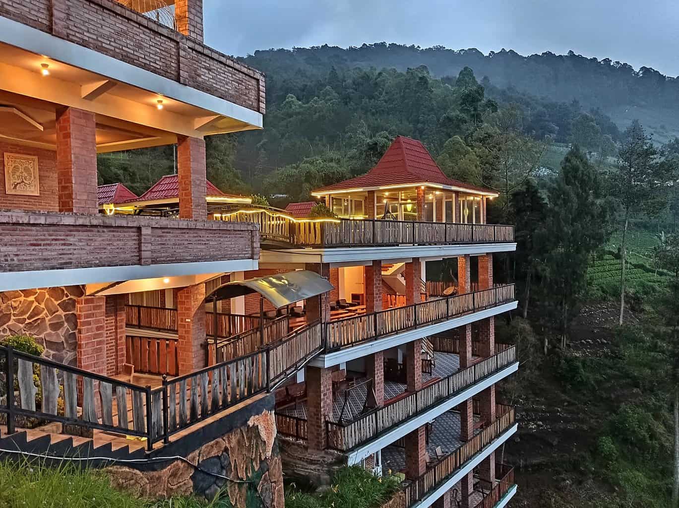 Mbah Djoe Resort Magetan, Tempat Liburan Keluarga dengan Paket Wisata ...
