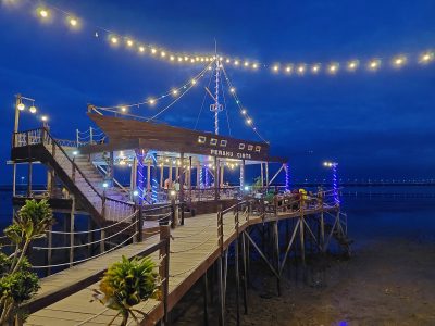 Ada Pantai Rindu di Tepi Laut Madura, Pemandangannya Bisa Bikin Rindu ...
