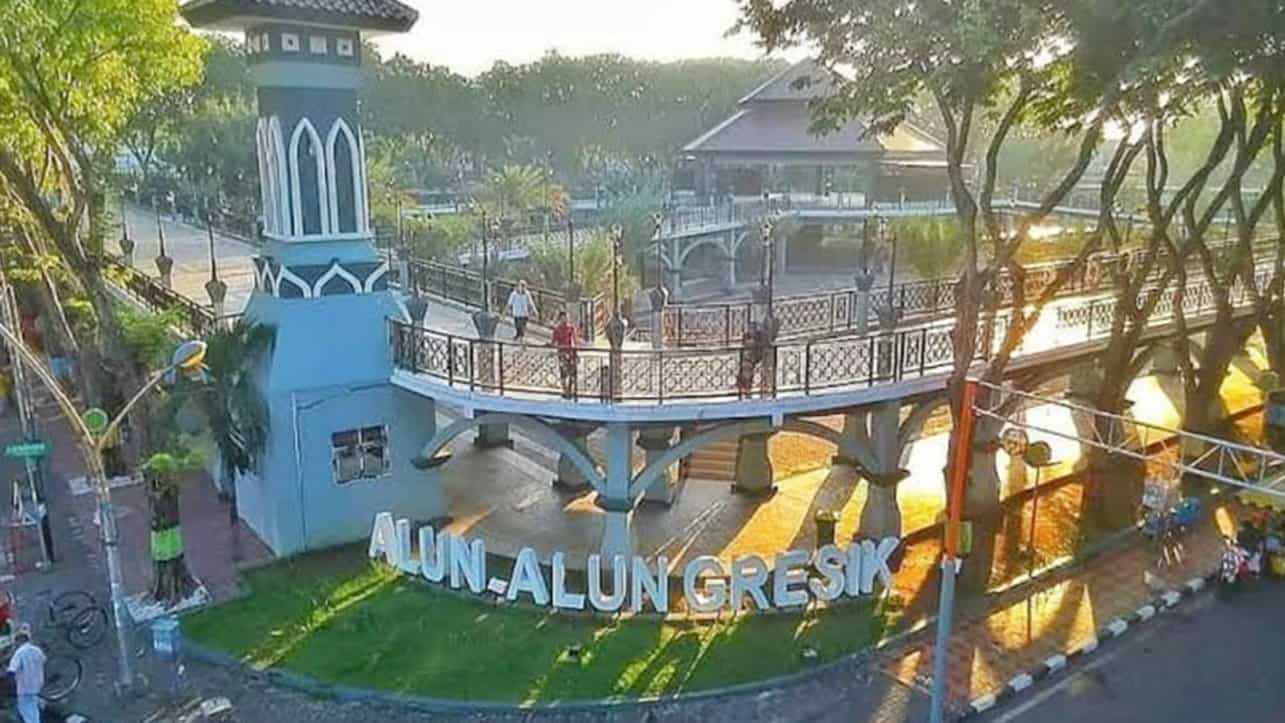 Destinasi Menarik Alun-Alun Gresik Jawa Timur – NativeIndonesia.com