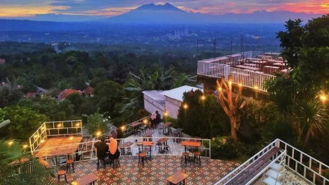 Wisata Taman Fathan Hambalang yang Hits di Bogor