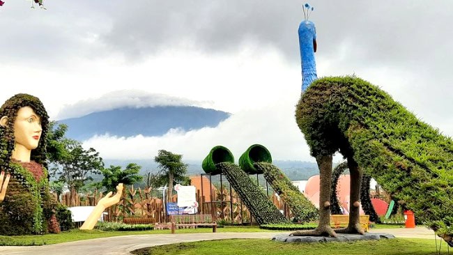 Keseruan Wisata Baloga Batu Love Garden yang Cocok untuk Semua Usia