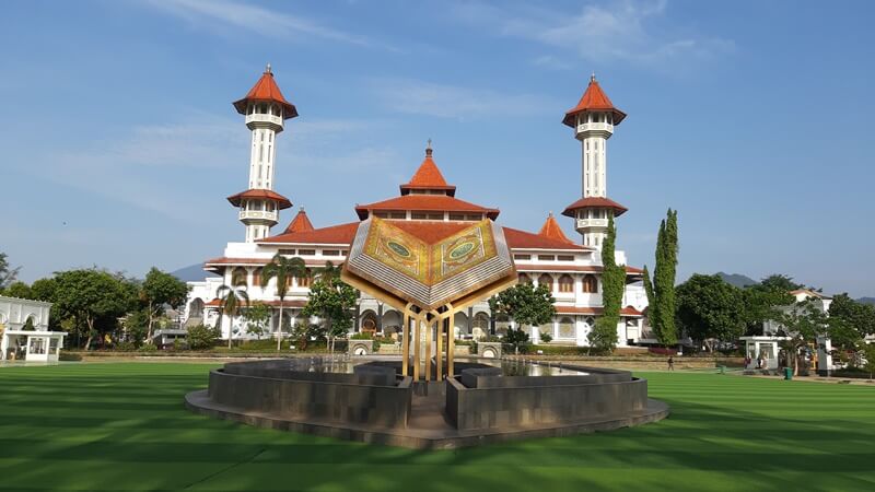 Alun-Alun Cianjur, Review Sejarah Kemegahan, Dan Update Terbaru Di Masa PPKM – NativeIndonesia.com