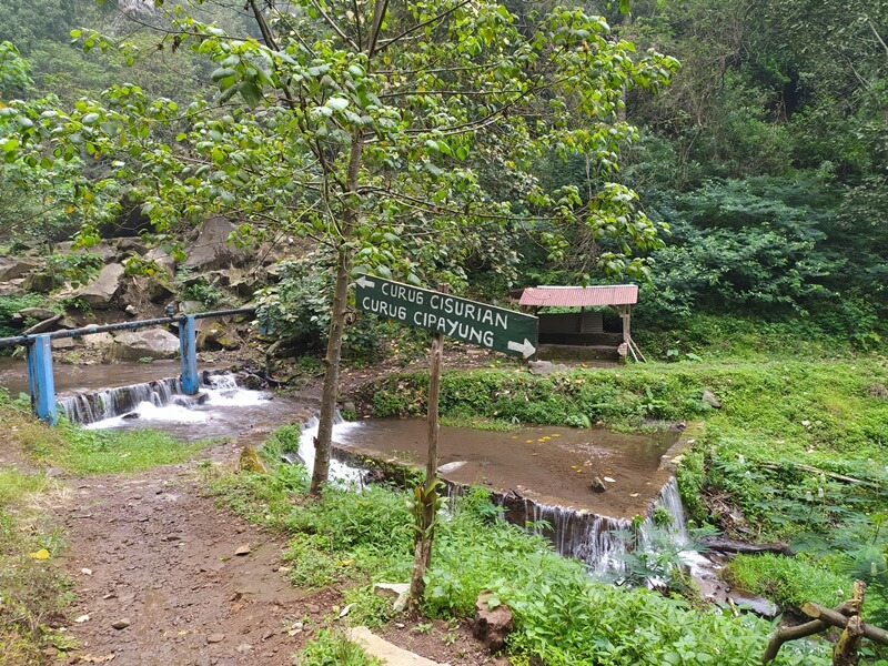 Curug Cisurian, Mengunjungi Curug Di Buper Ipukan Kuningan ...