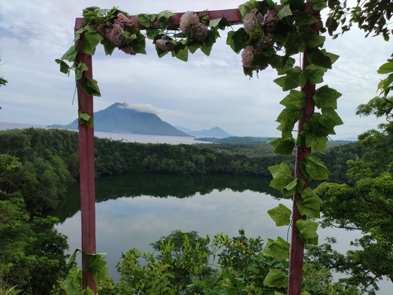 Danau Tolire, Wisata Alam Yang Penuh Cerita Di Ternate ...