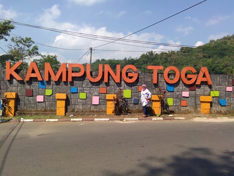 Kampung Toga, Suasana Khas Pegunungan Yang Dekat Pusat Kota Sumedang ...
