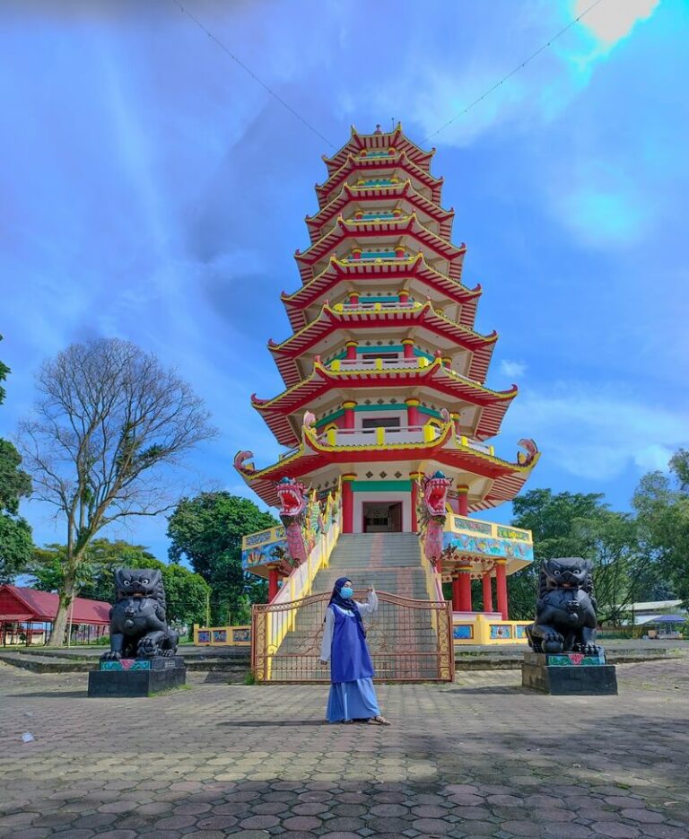 Pulau Kemaro, Pulau Kecil, Berjuta Cerita Di Palembang ...