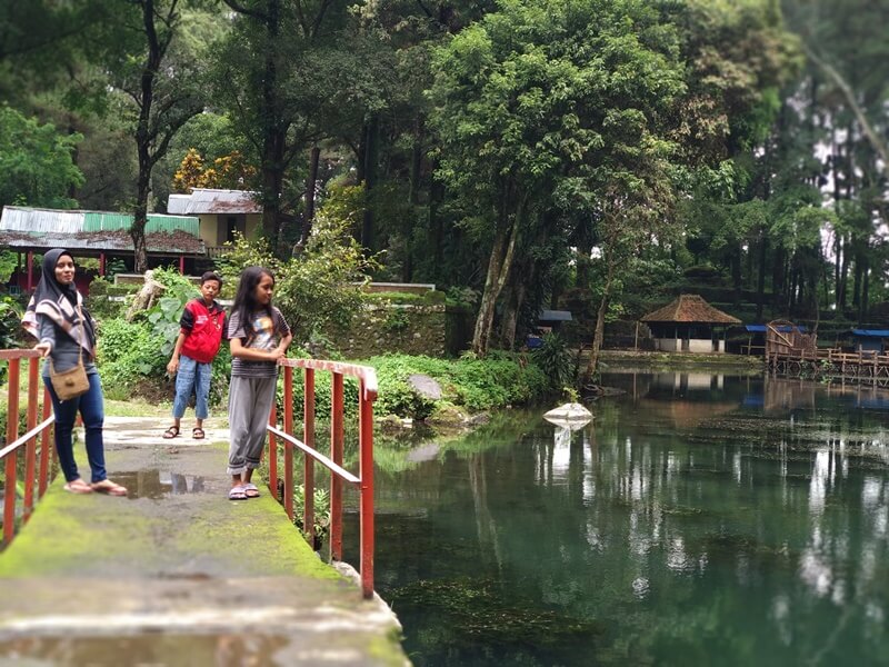 Telaga Remis, Tempat Wisata Paling Romantis – NativeIndonesia.com